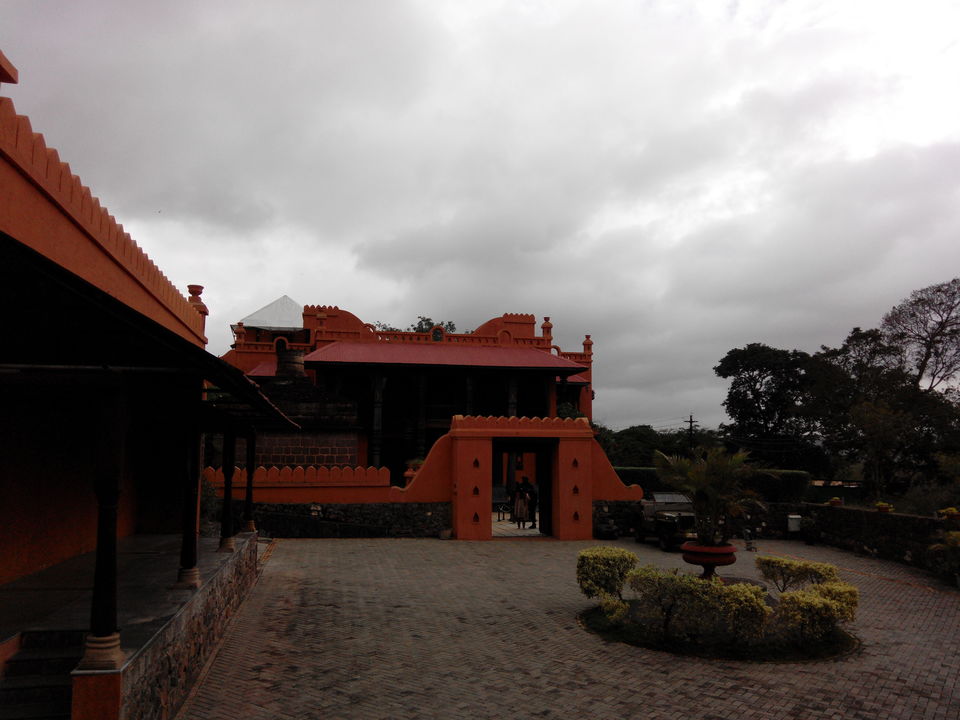 Visit to Fort Jadhavgadh - A resort on the fort by Jay Shah | Tripoto