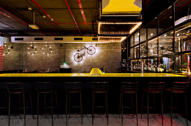 Best Bars in Mumbai - Drinking Places in Mumbai - Tripoto