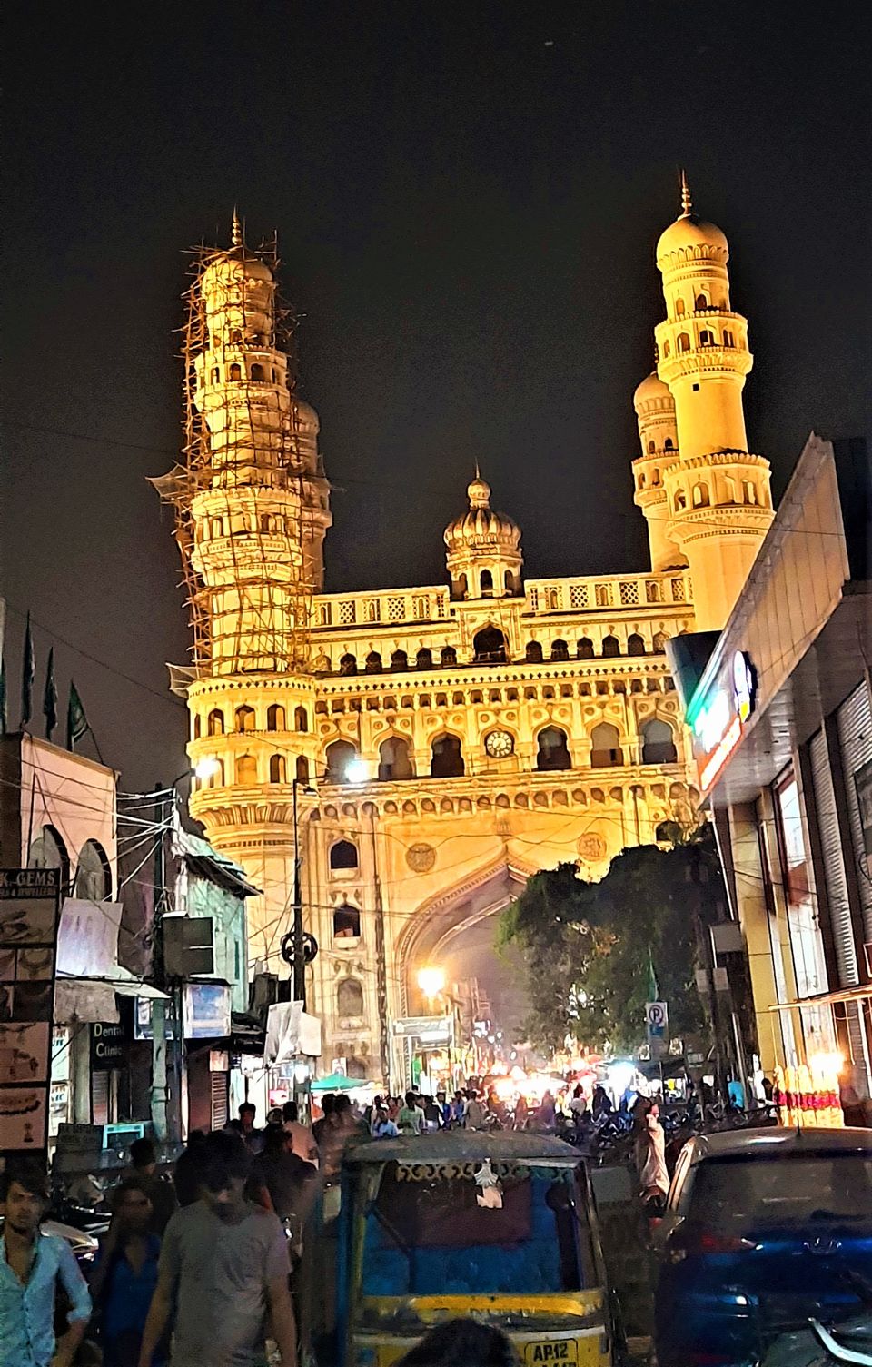 The inexplicable beauty of Charminar and the awe struck shopping ...