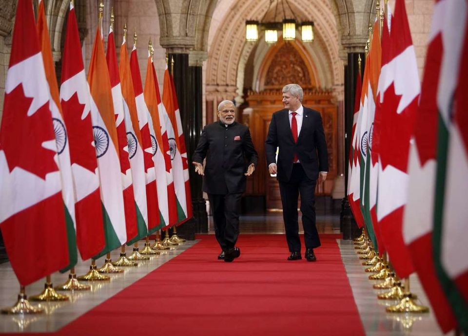 Around The World In 50 Pictures : Narendra Modis Ultimate Travel Album ...