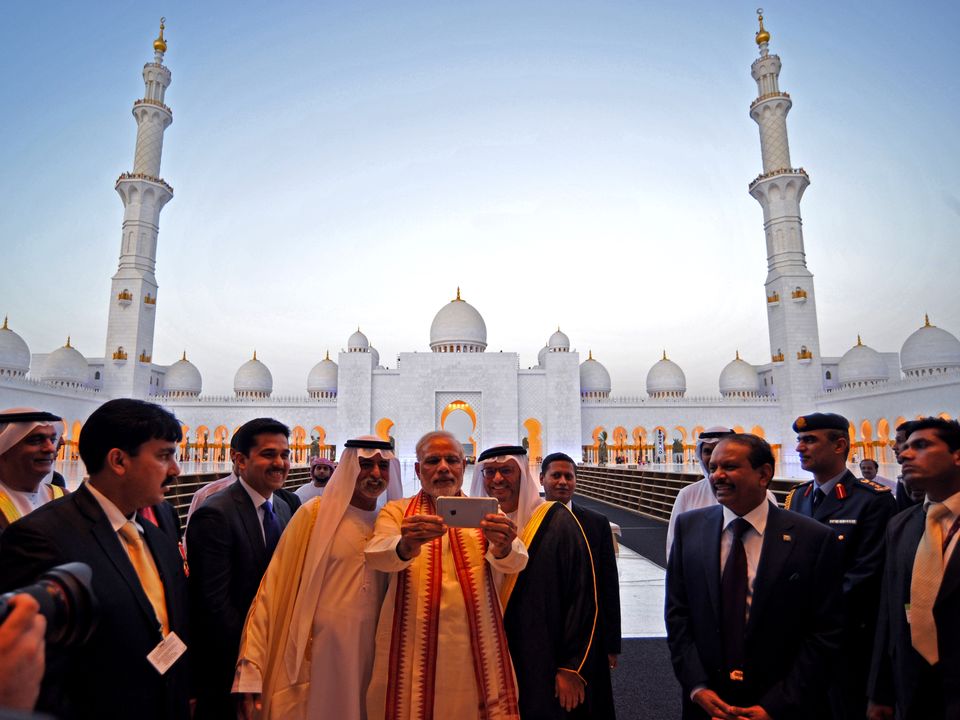 Around The World In 50 Pictures : Narendra Modis Ultimate Travel Album ...