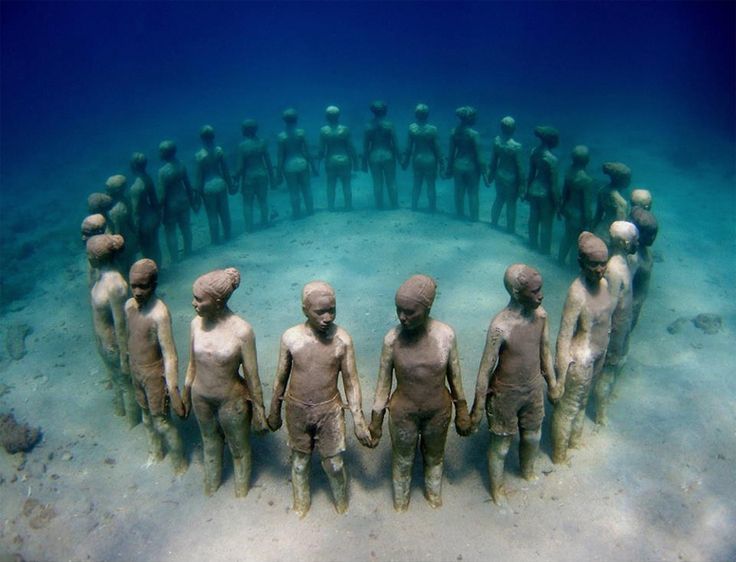 Travel Under Water To See These Unbelievable Sculptures - Tripoto