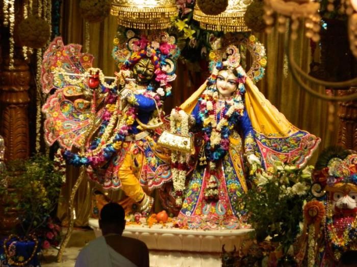 Iskcon Temple Noida: Read details and Iskcon Temple Noida timings on ...