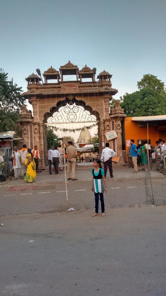 A short trip to Maa Pitambara Devi Temple - Tripoto