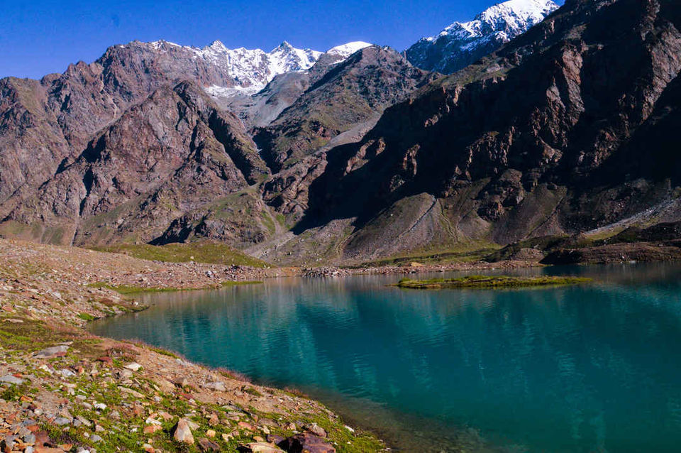 Away From the Crowds of Ladakh, This Neon Lake in Lahaul is Every ...