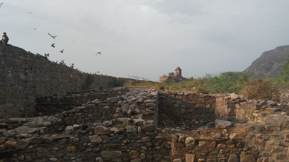 Inside Bhangarh Fort – The Most Haunted Place In India - Tripoto