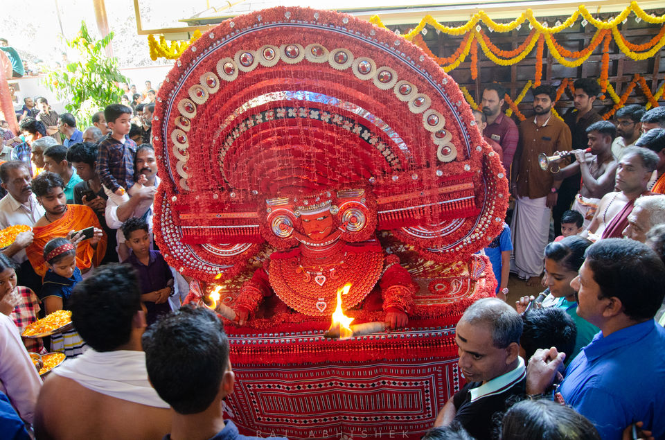 When I witnessed a dancing deity: Theyyam 2019 - Tripoto