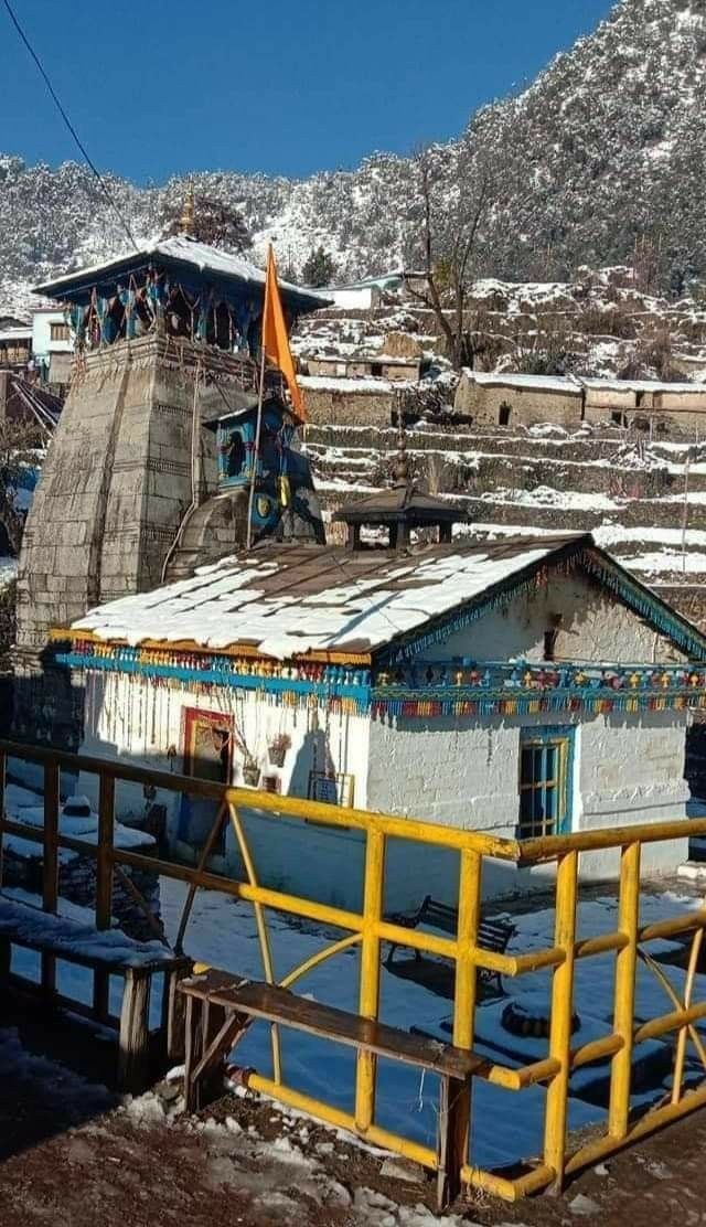 Triyuginarayan Temple in Uttarakhand, the wedding venue of Lord Shiva ...