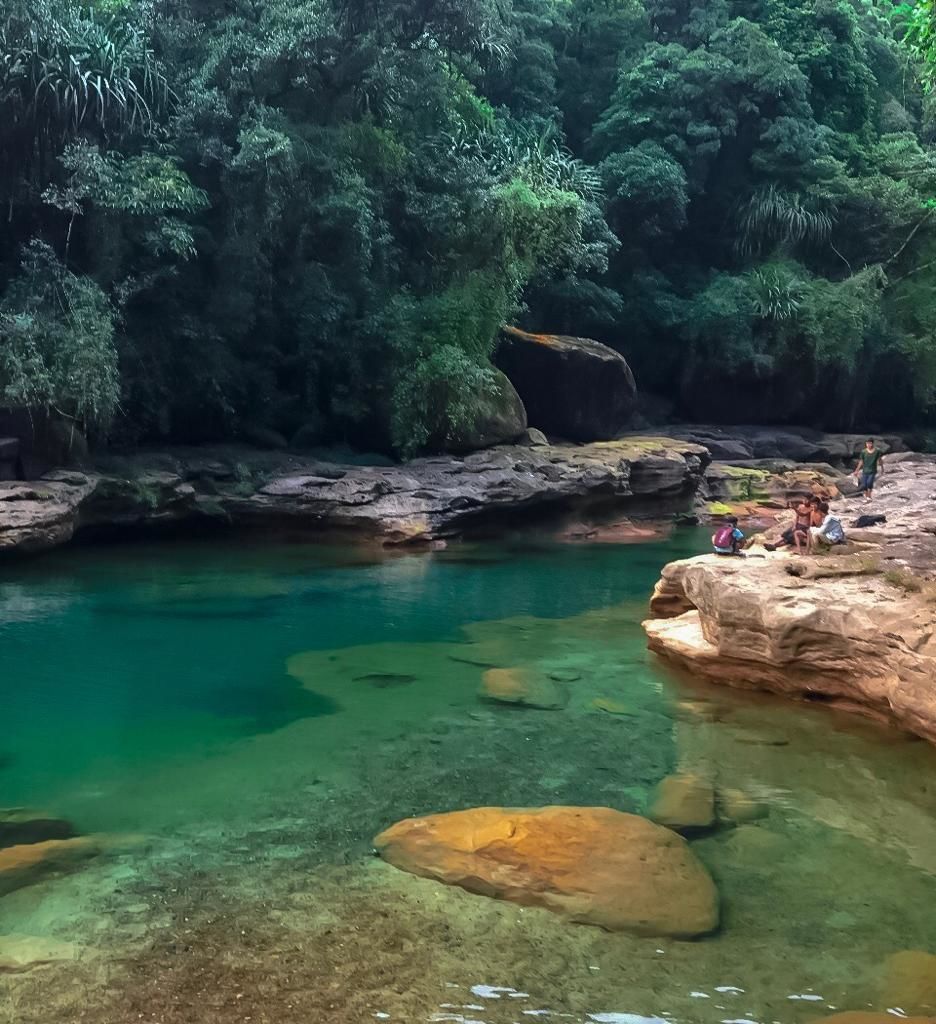 Reaching the mouth of Nohkalikai - Indias tallest plunge waterfall ...
