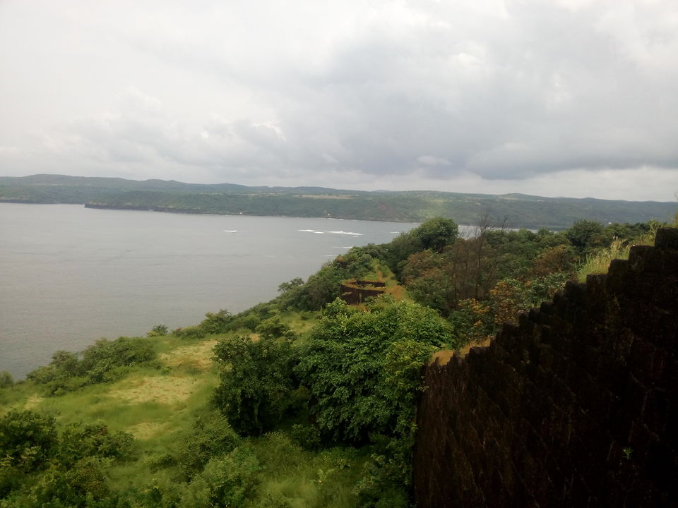 Trip to Ratnagiri Sea Forts - Yashwantgad, Ambolgad, Purngad, Ratnadurg ...