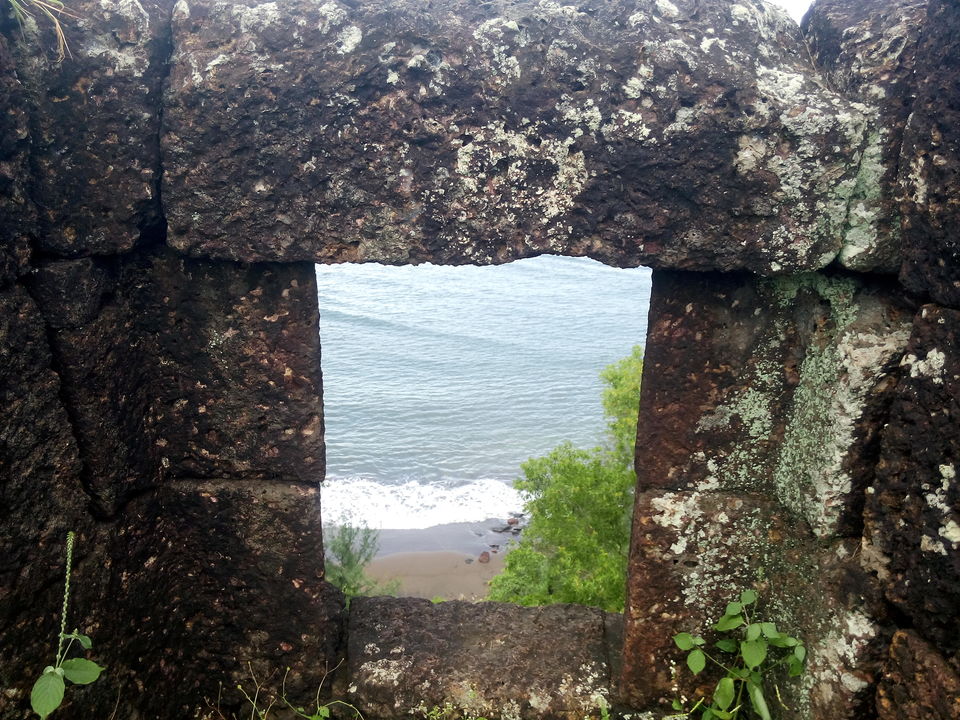 Trip to Ratnagiri Sea Forts - Yashwantgad, Ambolgad, Purngad, Ratnadurg ...