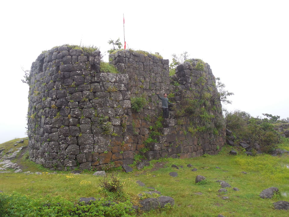 Karad Patan Range - Dategad, Gunwantgad, Vasantgad, Macchindragad ...