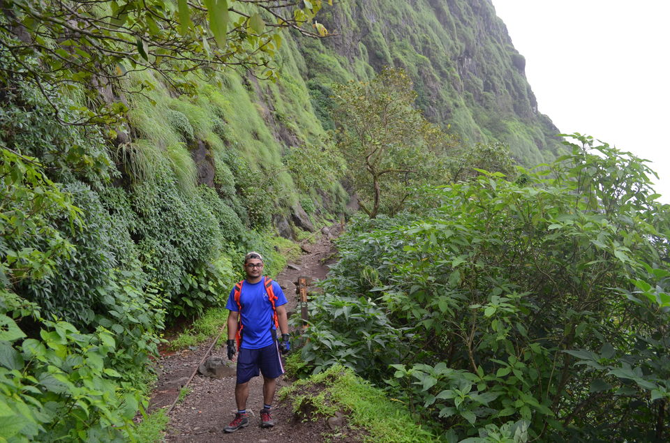 Monsoon Trek to Raigad Fort, visit raigad fort in rainy season ...