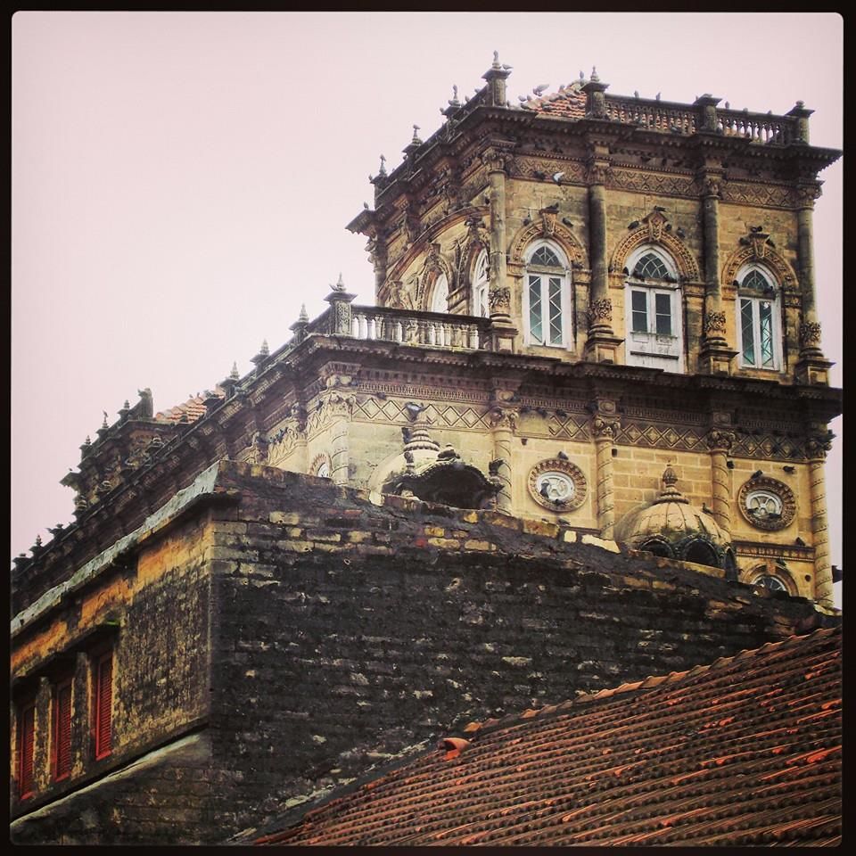 One of the oldest palaces of Gujarat - Navlakha Palace, Gondal - Tripoto