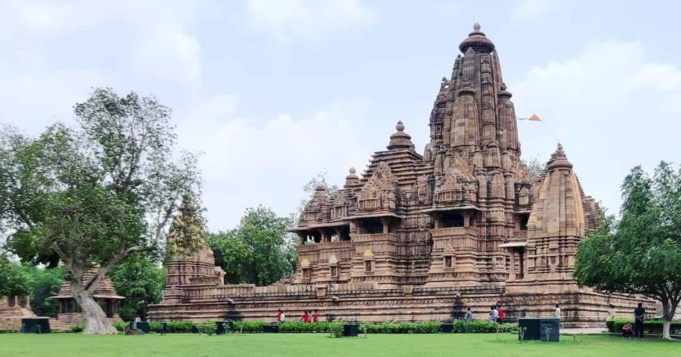 KHAJURAHO LAND OF EROTIC SCULPTURES TO RAHNE FALL INDIAS GRAND CANYON ...