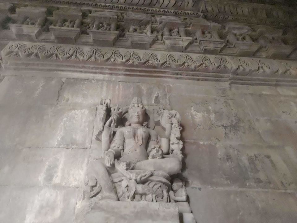 KHAJURAHO LAND OF EROTIC SCULPTURES TO RAHNE FALL INDIAS GRAND CANYON ...