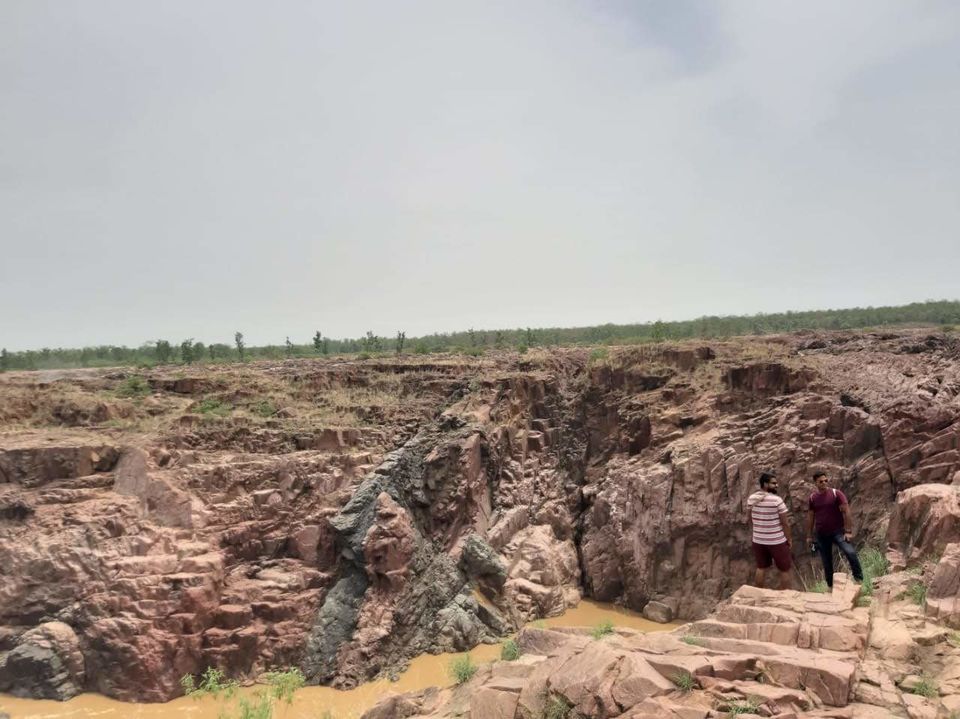 KHAJURAHO LAND OF EROTIC SCULPTURES TO RAHNE FALL INDIAS GRAND CANYON ...