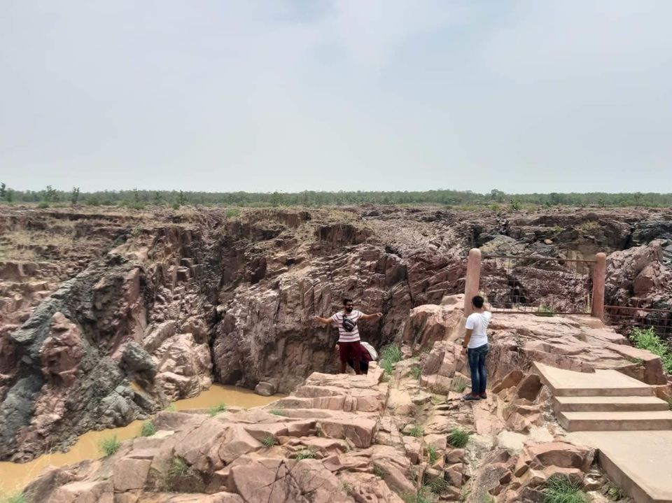 KHAJURAHO LAND OF EROTIC SCULPTURES TO RAHNE FALL INDIAS GRAND CANYON ...