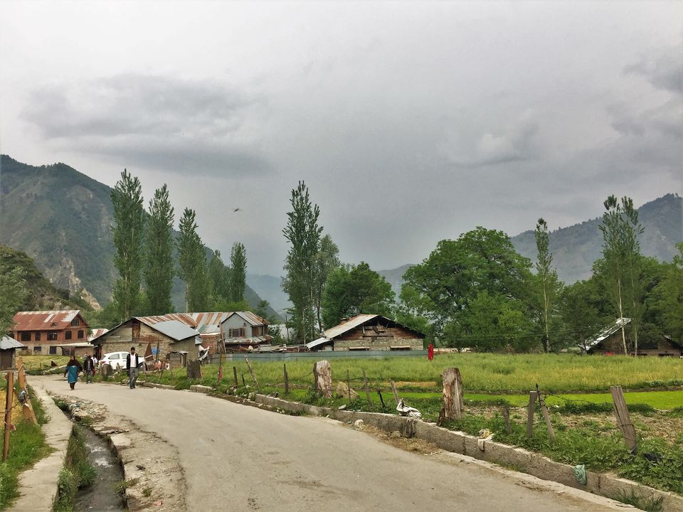 A Bike Trip to the Border Villages of Tanghdar and Teetwal in North ...