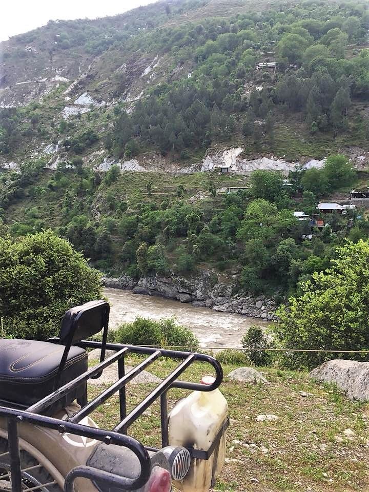 A Bike Trip to the Border Villages of Tanghdar and Teetwal in North ...