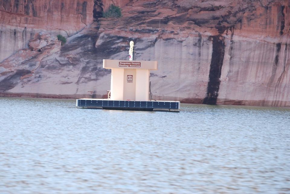 Strangest Washrooms from Across the World which Can Put Most Bucket ...