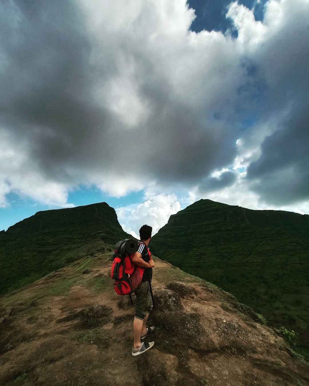 Exploring through the caves of salher fort - Tripoto