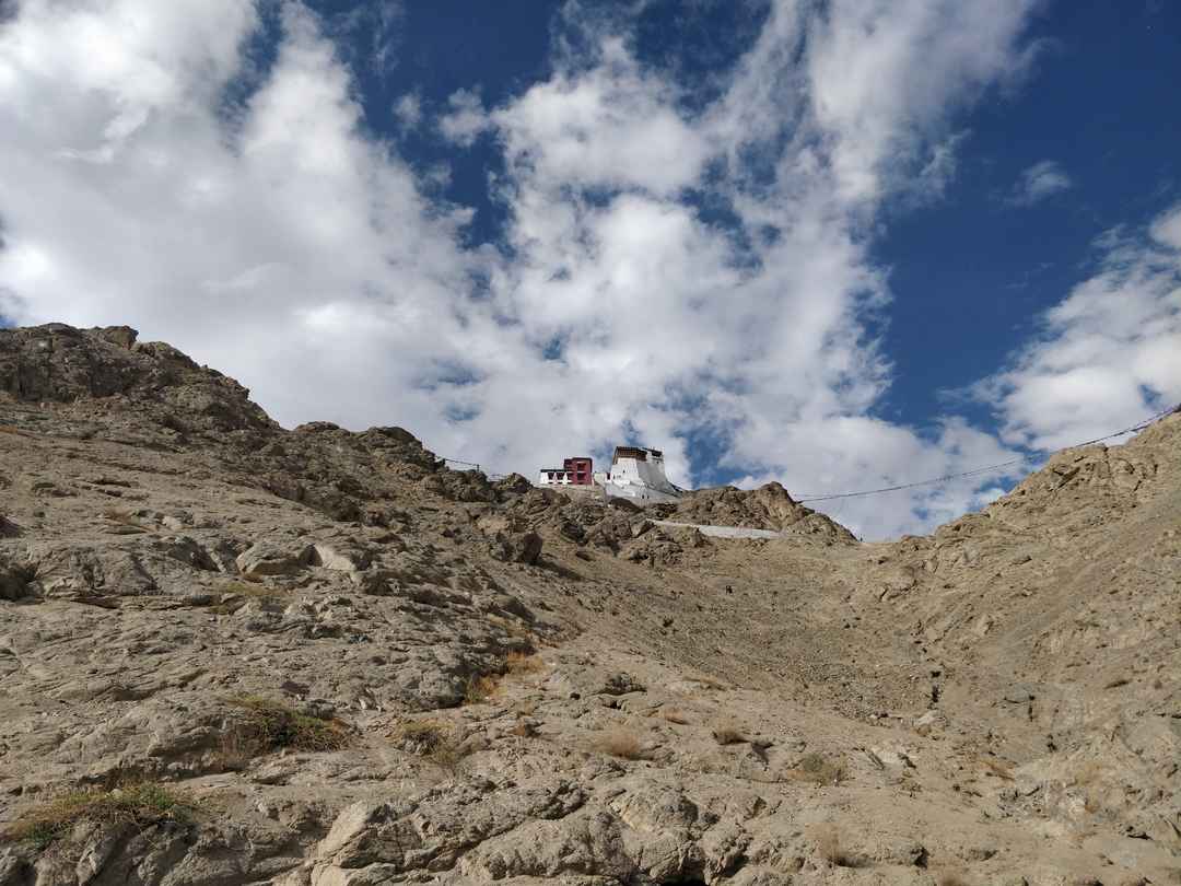 Ladakh – The Land of Lamas – Meditating Wanderer!