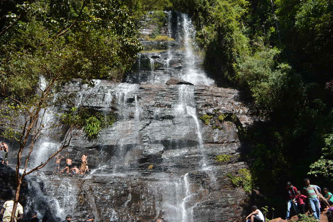 Jhari Falls- that can make your jaws drop!