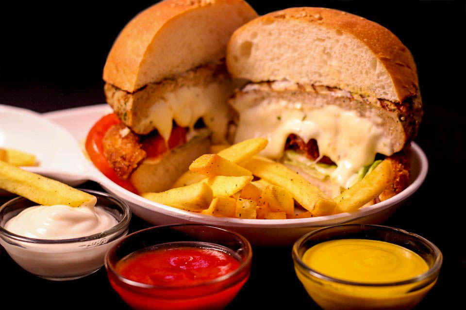 13 Places Serving Late Night Food In Mumbai To Beat Your Midnight ...