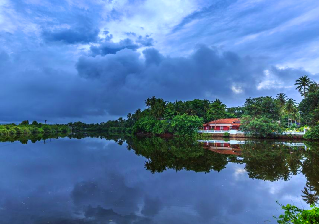 Monsoon filled Goa , Vagando no velho goa ( Wandering in Old Goa ...