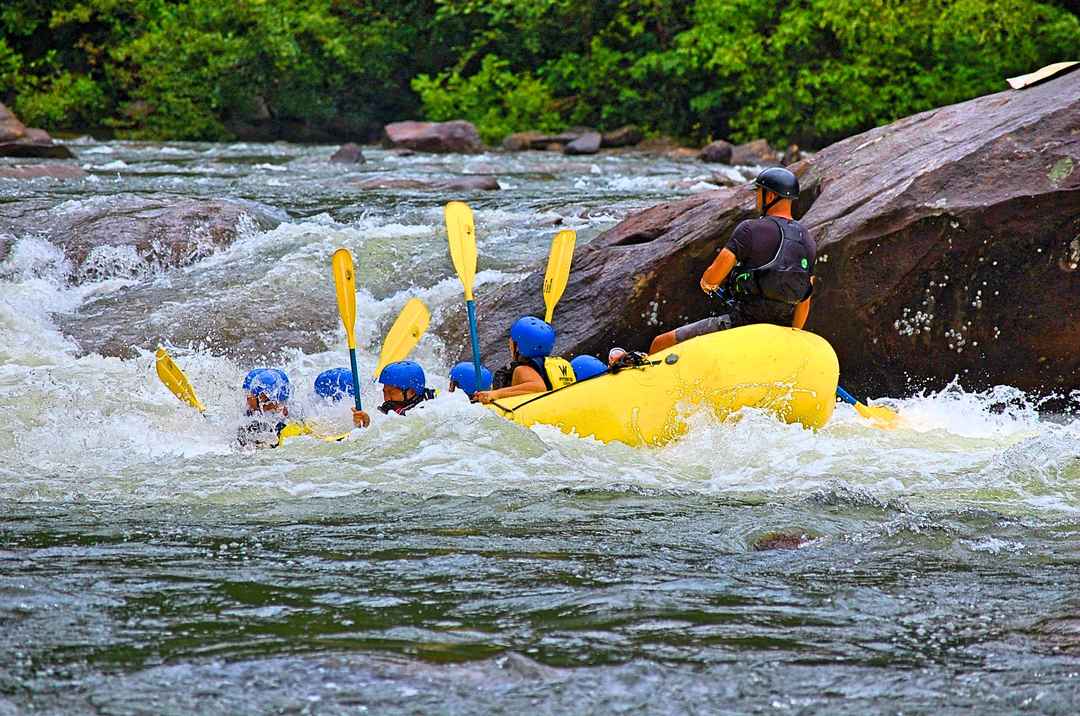 Try Teesta River Rafting For An Unparalleled Adrenalin Rush - Tripoto