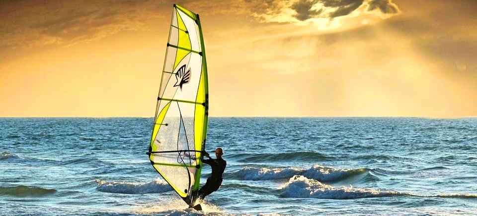 Windsurfing in India - master the wind and waves - Tripoto