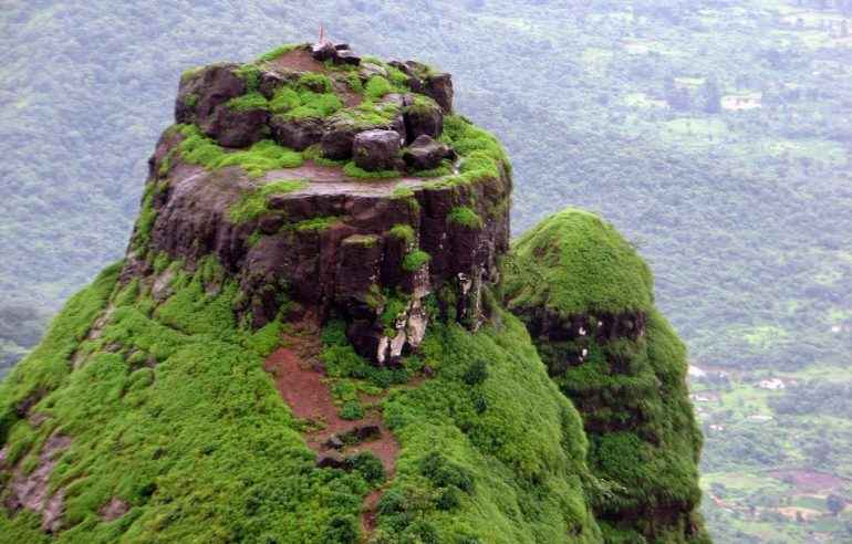 All You Need to Know About A Weekend DIY Trek in Prabalgad