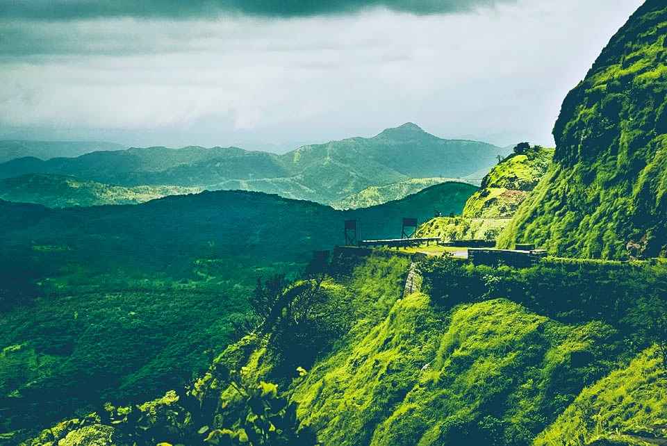 10 Best Monsoon Destinations in India -Tripoto