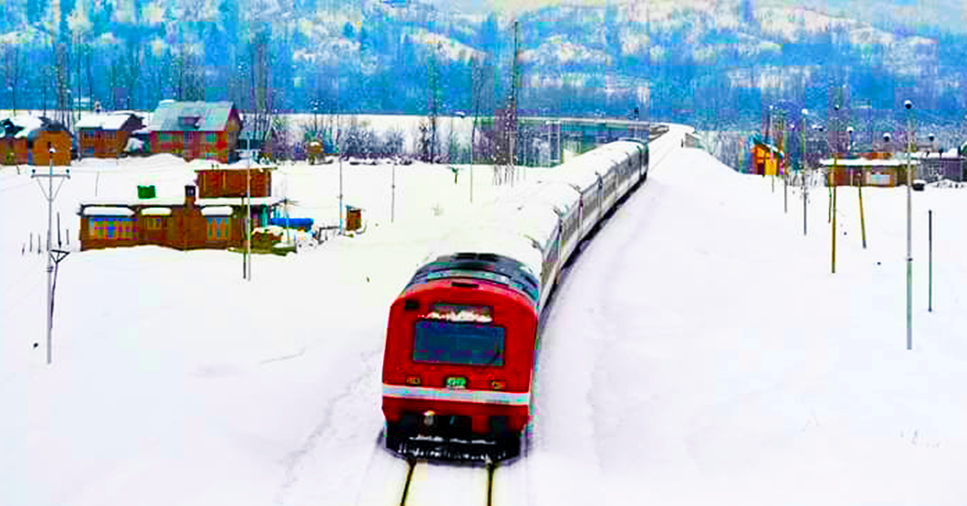 Why Should You Experience Snowfall in Gulmarg Once in Your Lifetime ...