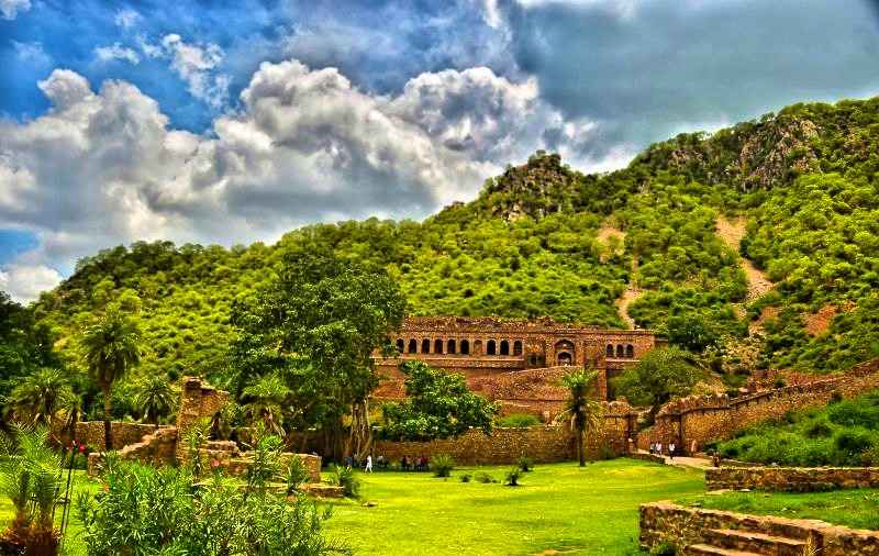 Mystery Behind The Most Haunted Place Bhangarh - Tripoto