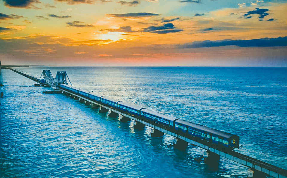 9 Handy Railway Apps That Will Make Your Train Travel Much Easier - Tripoto