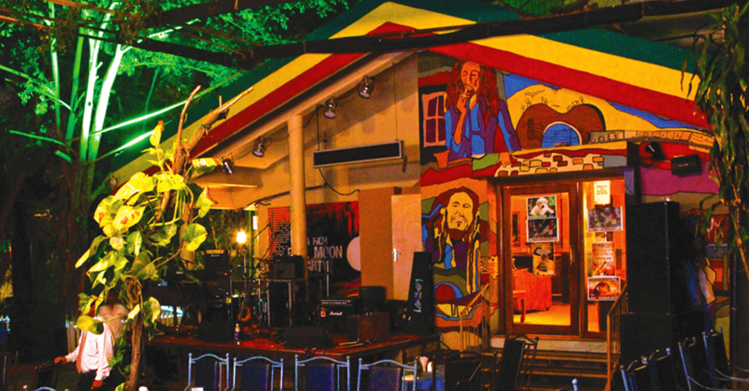 Raise a Toast at These Pubs and Bars in Pune for the Best Time of Your ...