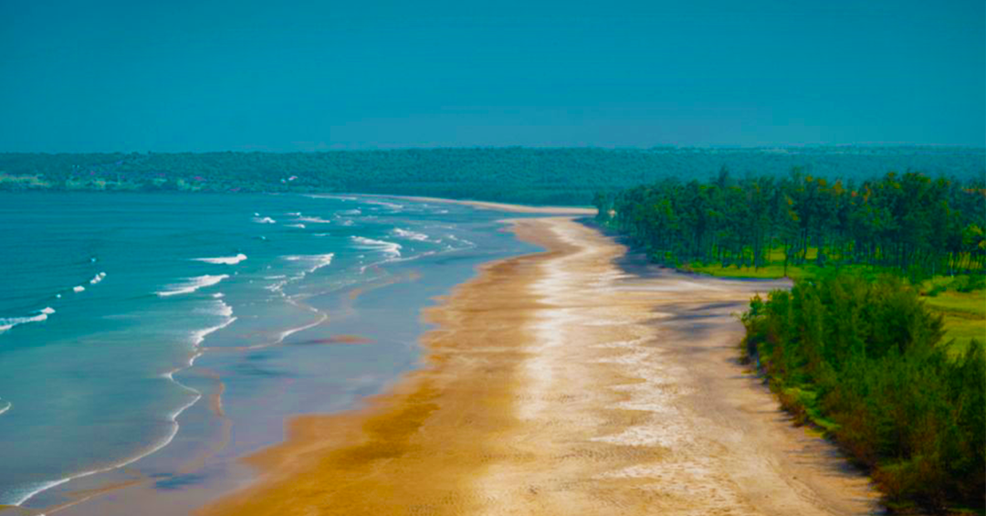 Only 8 Hours Away From Mumbai, This Stunning Coastline Is Ideal for ...