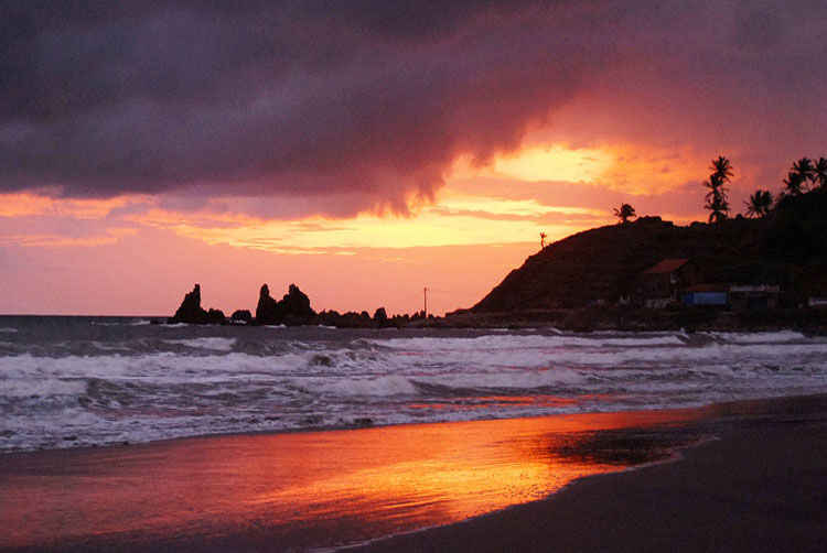 Arambol Beach: The Ultimate Guide to the Best Beach of North Goa