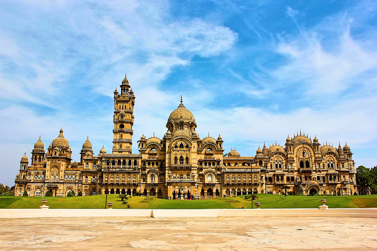 This Indian Palace Is Four Times The Size Of The Buckingham Palace, And ...