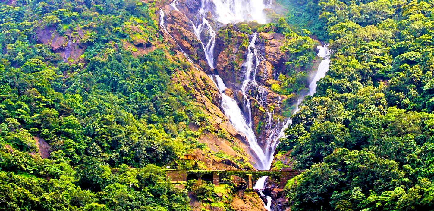 7 Things You must know before Visiting Dudhsagar Waterfalls , Goa - Tripoto